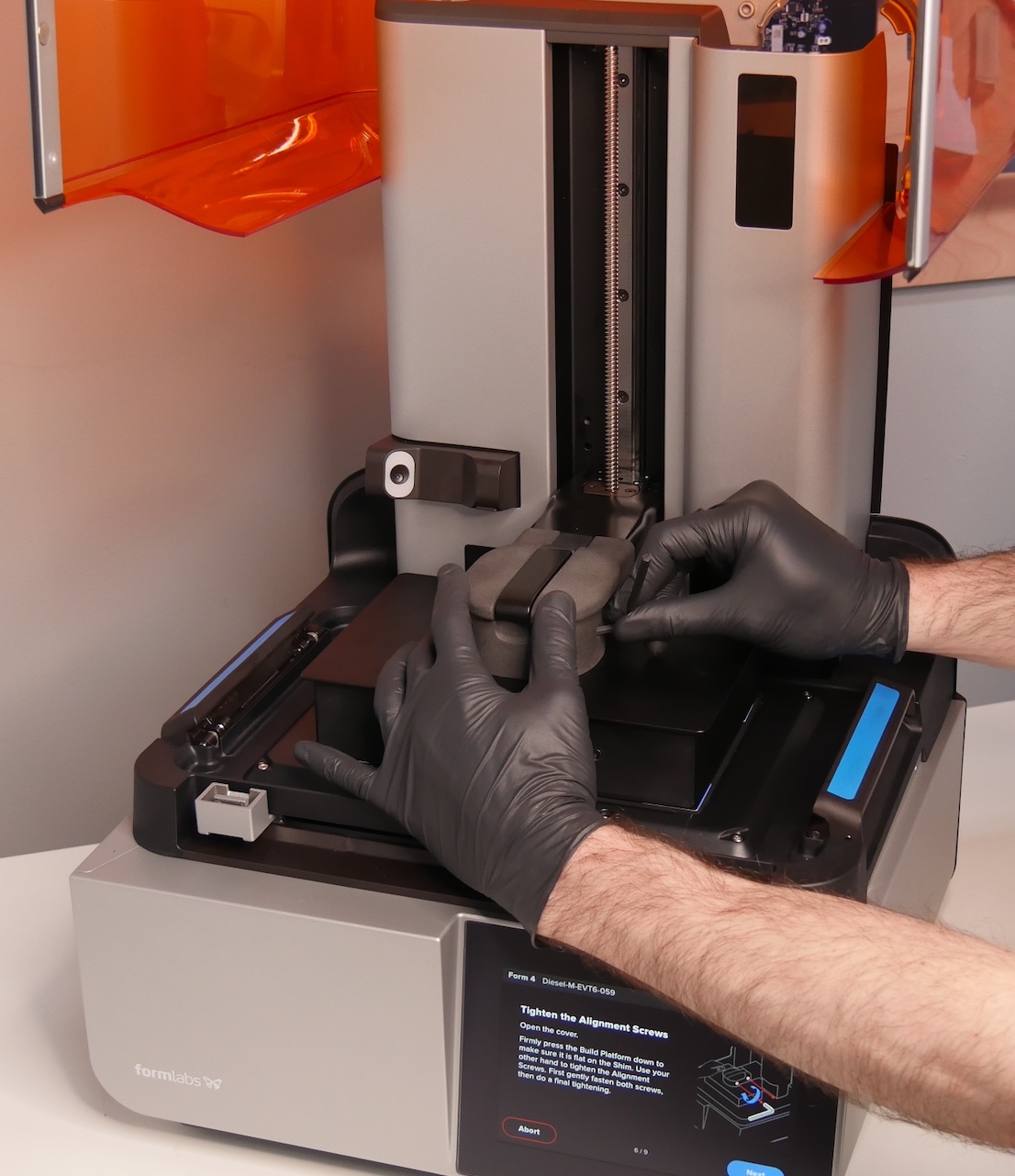 Aligning the build platform (Form 4 and Form 4L generation)